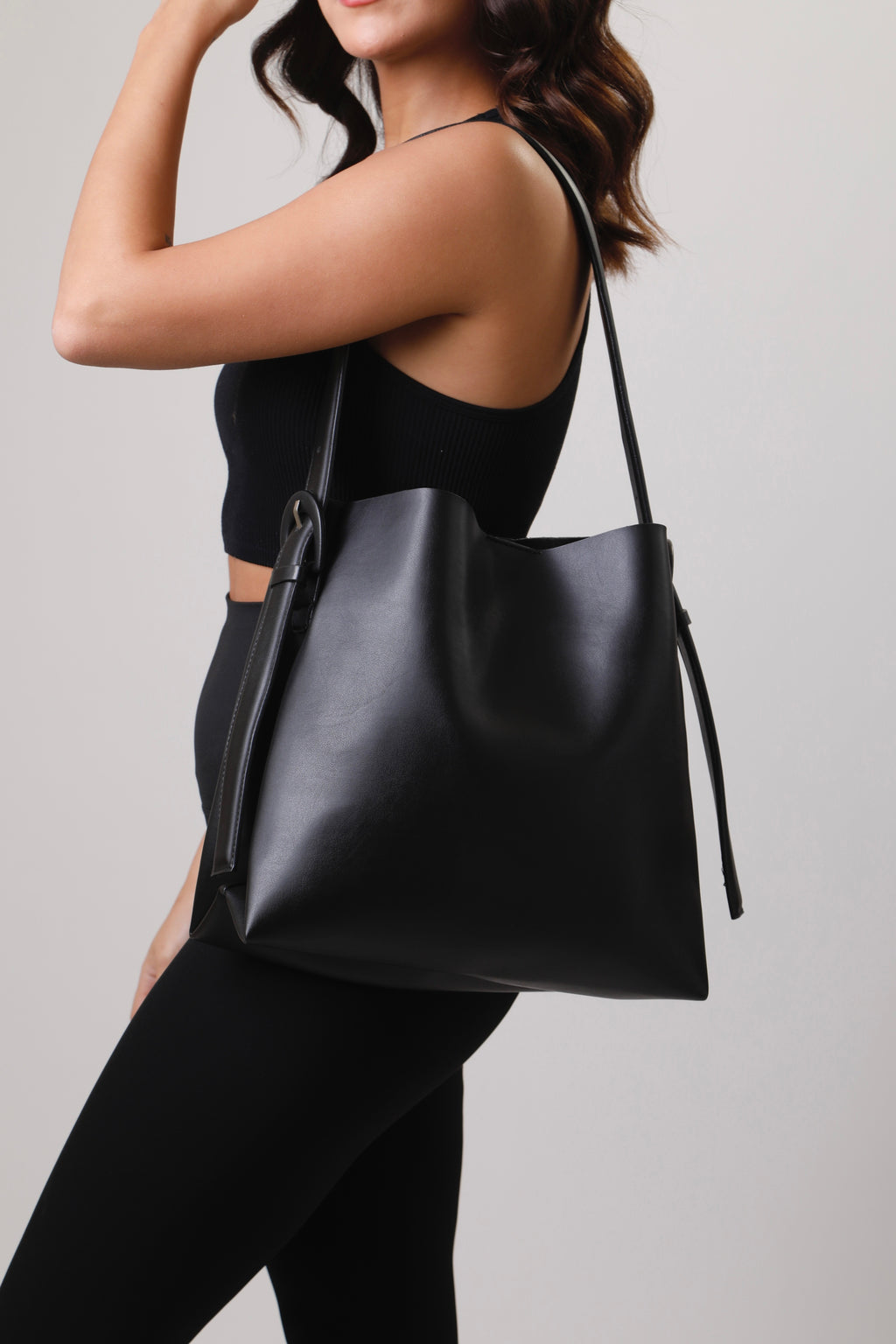 Mango Bag - Black – Dione Beirut